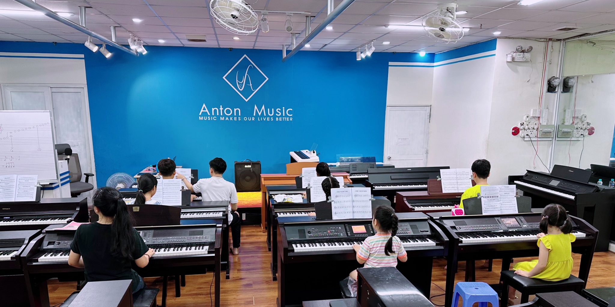 10 Bài Piano Dễ Chơi Mọi Người Mới Bắt Đầu Nên Thử Qua 1 Lần